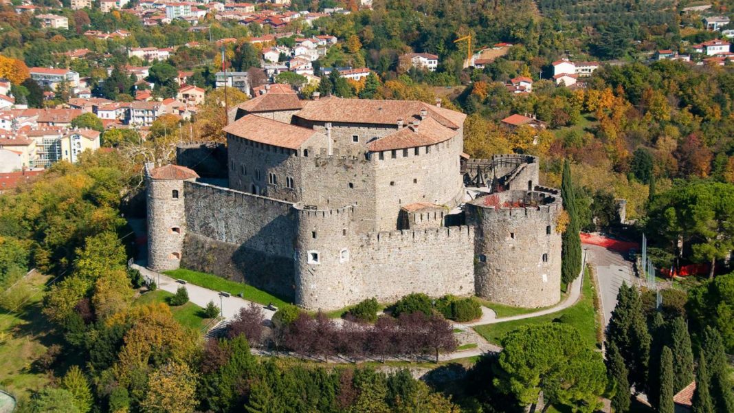 Riapre il castello di Gorizia come volano attrattivo a favore della ... Riapre il castello di Gorizia come volano attrattivo a favore della ...